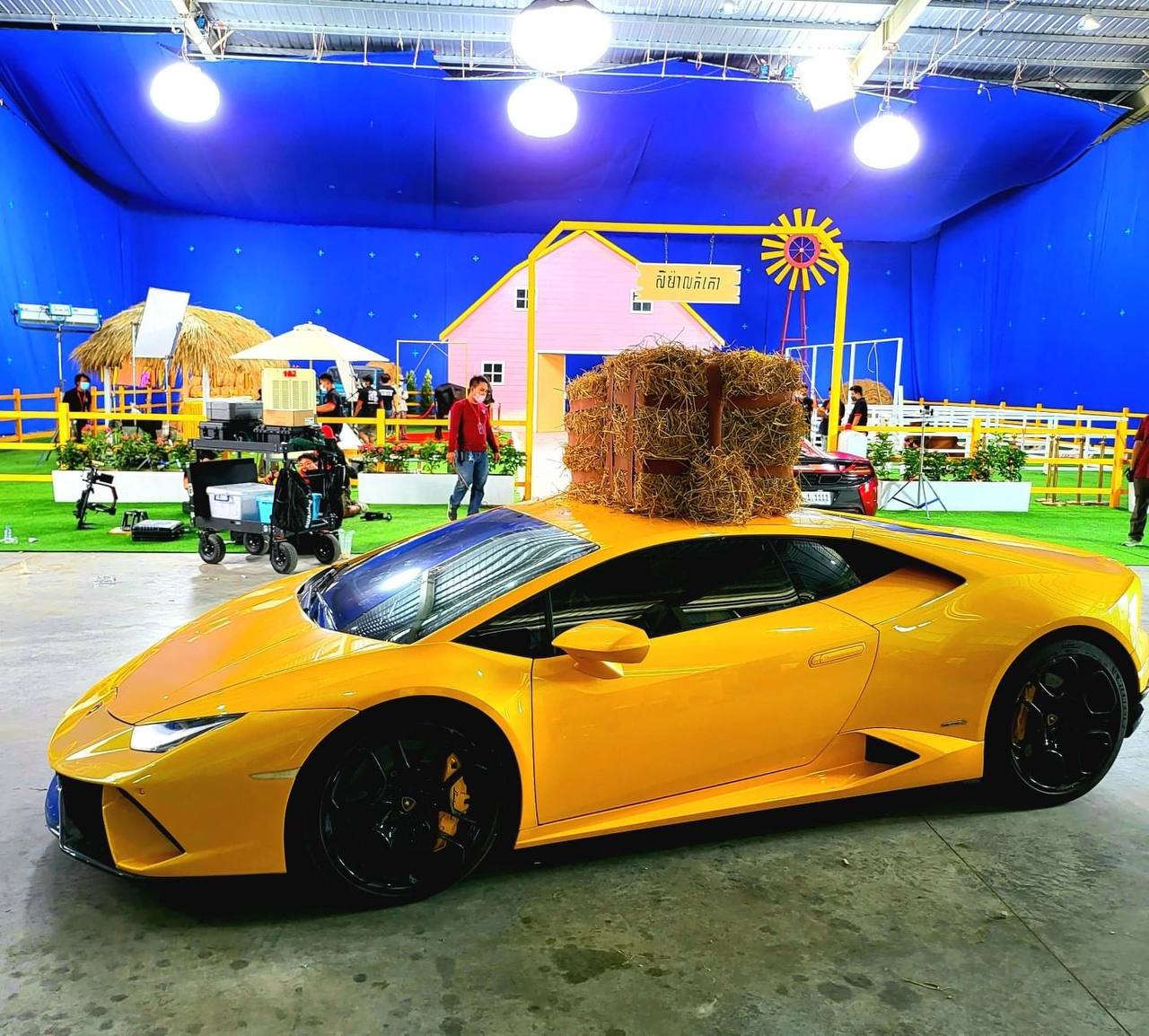មិនគួរឱ្យជឿ! សត្វគោថតMV បទ "LAMBO TOY ...