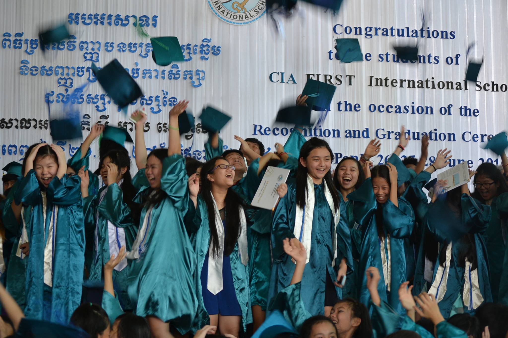 ឧកញ៉ាបណ្ឌិត ត្រាំង លី ស្ថាបនិកសាលា CIA FIRST International School ...